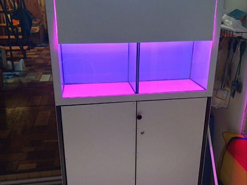 Аквариумная стойка