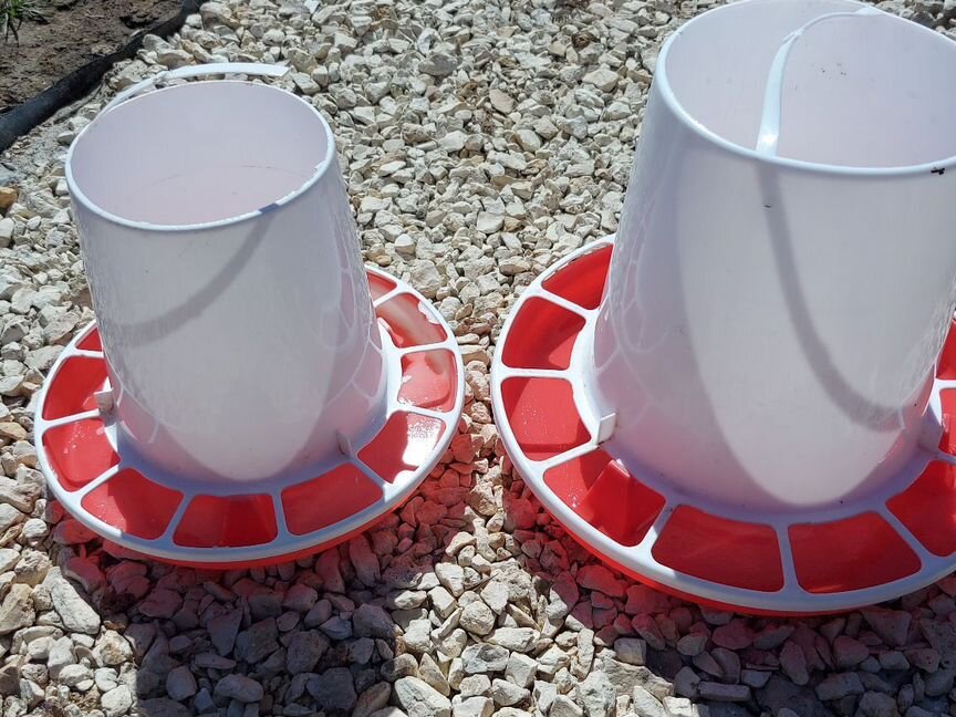 Кормушки для кур