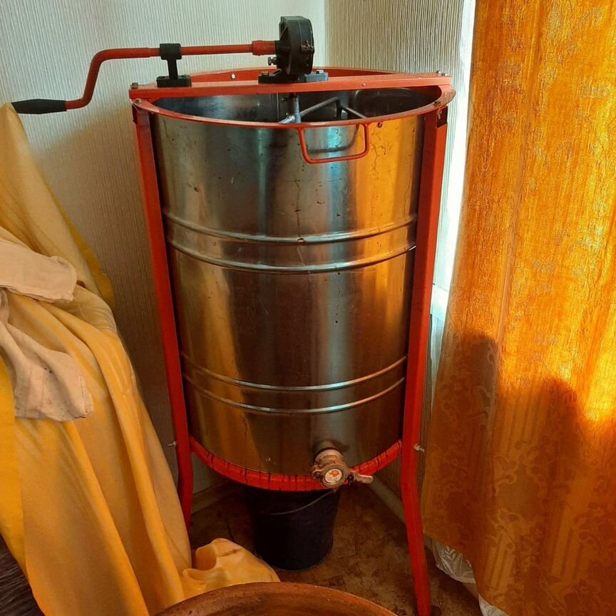 Медогонка из нержавейки оборотная