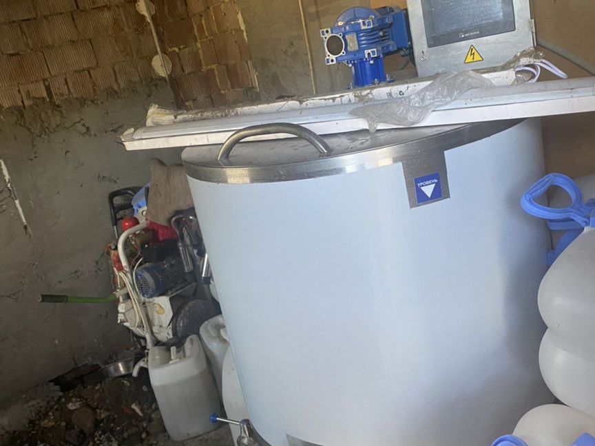 Танк охладитель молока бу