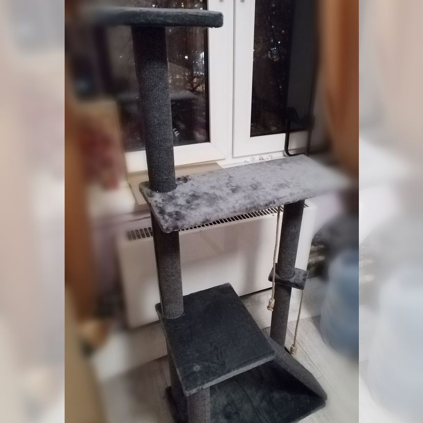 Когтеточка для кошек с лежанкой