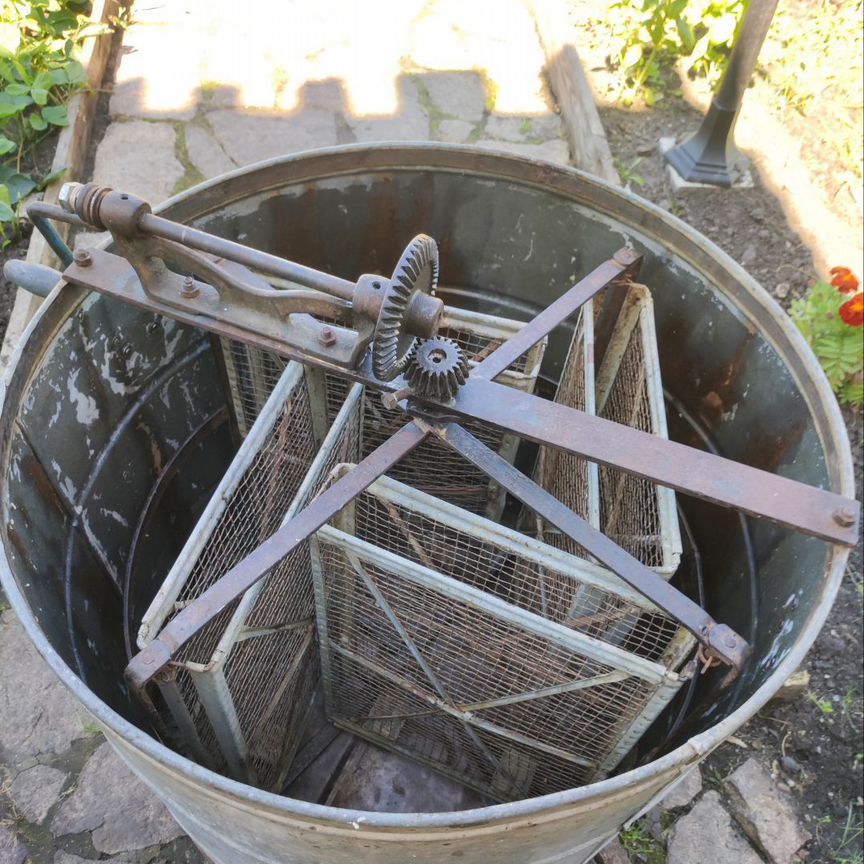 Продам медогонку