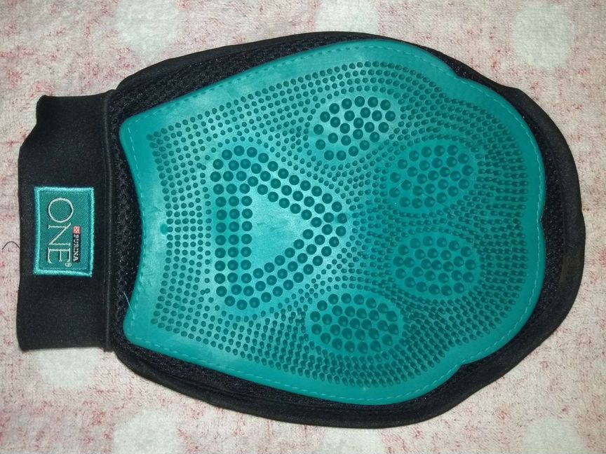 Новые Перчатки для вычесывания шерсти