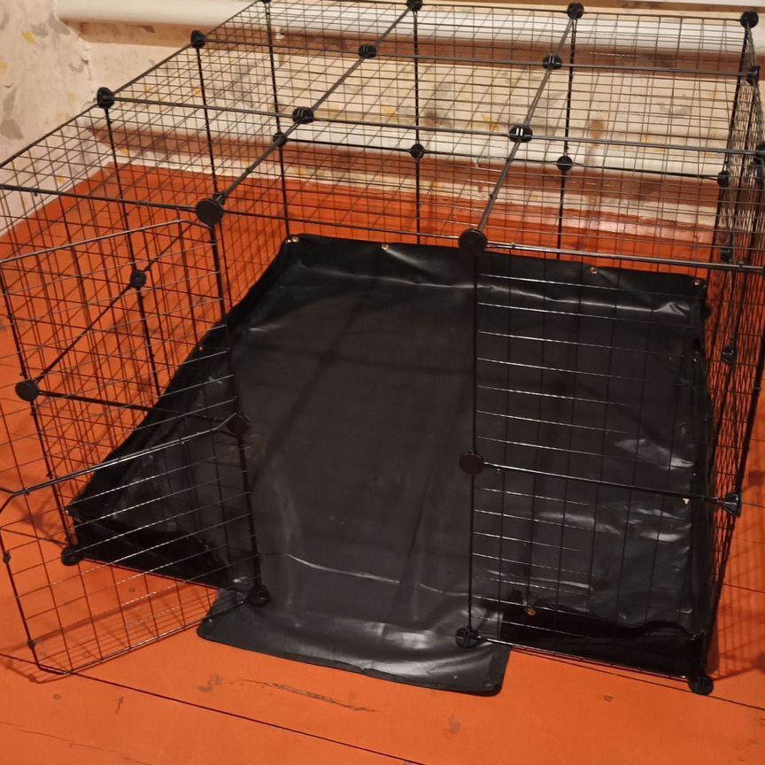 Большой вольер для животных, 35 секций