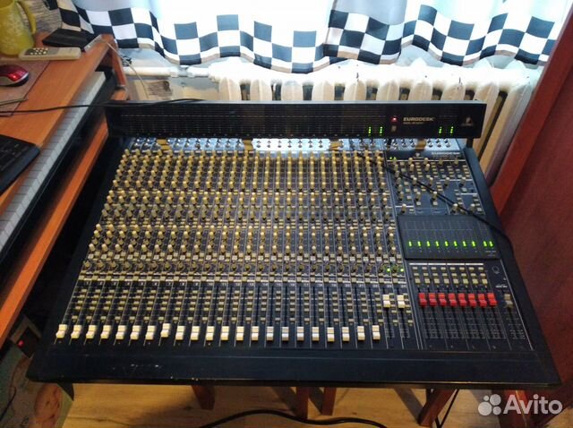 Behringer eurodesk MX8000 купить в Санкт-Петербурге | Хобби и отдых | Авито