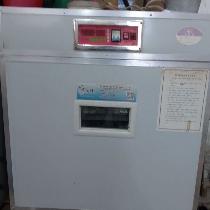 Инкубатор для птиц разных пород