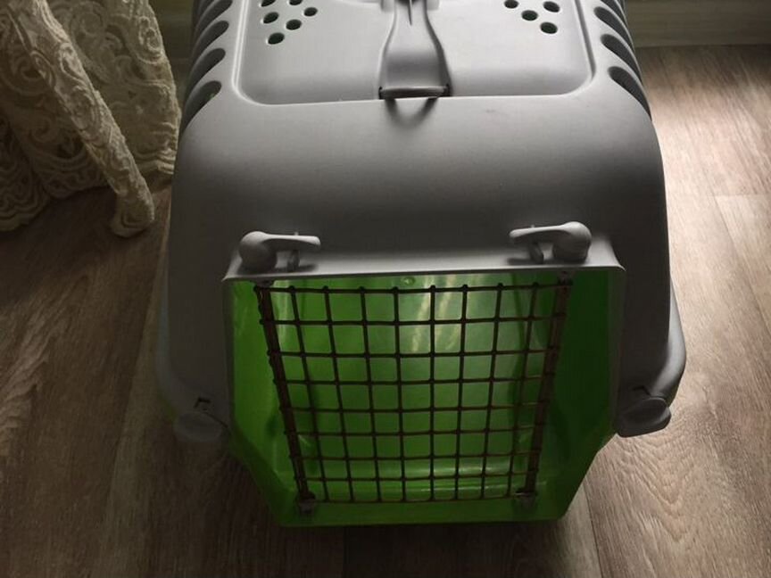 Переноска для кошек и собак