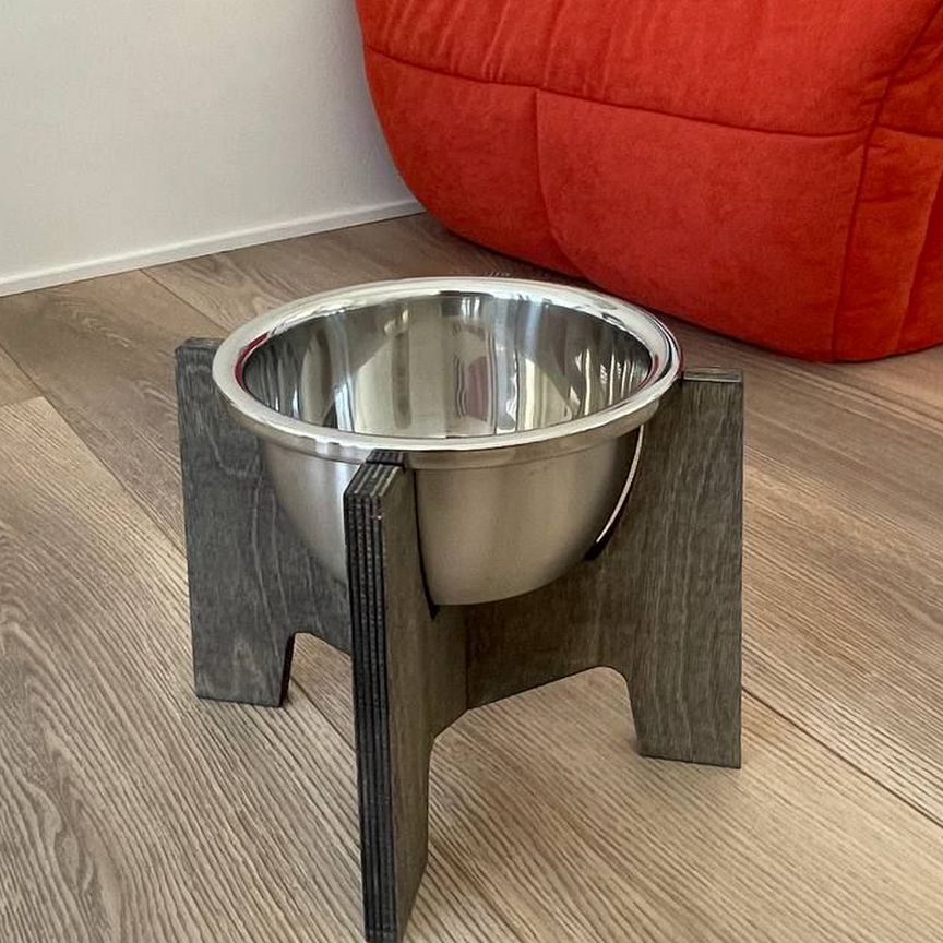 Миски для кошек и собак на подставке