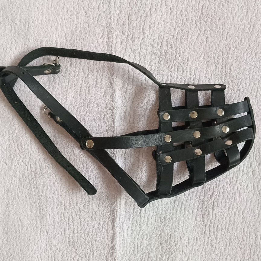 Намордник для собаки кожаный