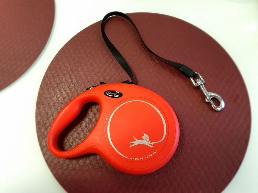 Поводок/рулетка flexi 8м (средние, крупные собаки)