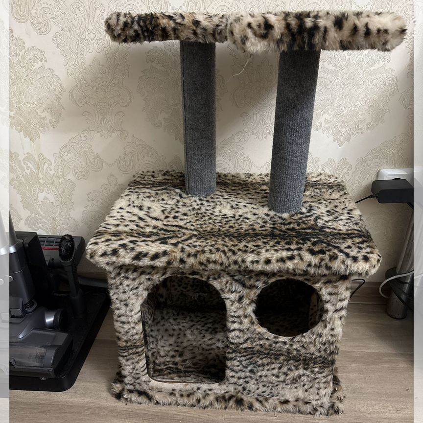 Когтеточка с домиком бу