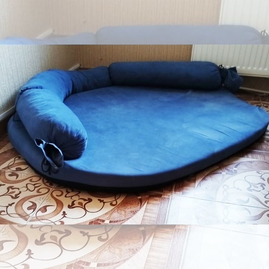 Лежанка для большой собаки