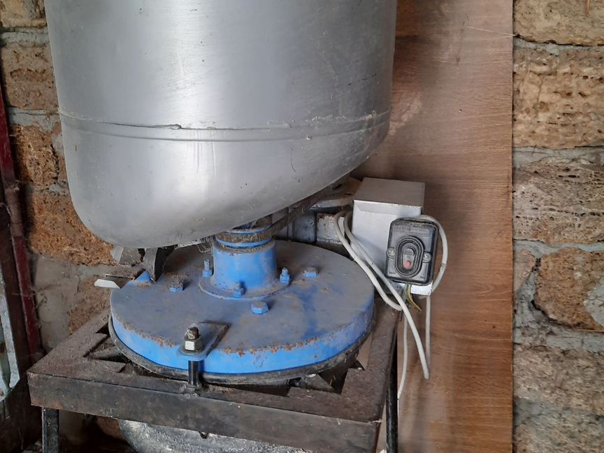 Зернодробилка дку