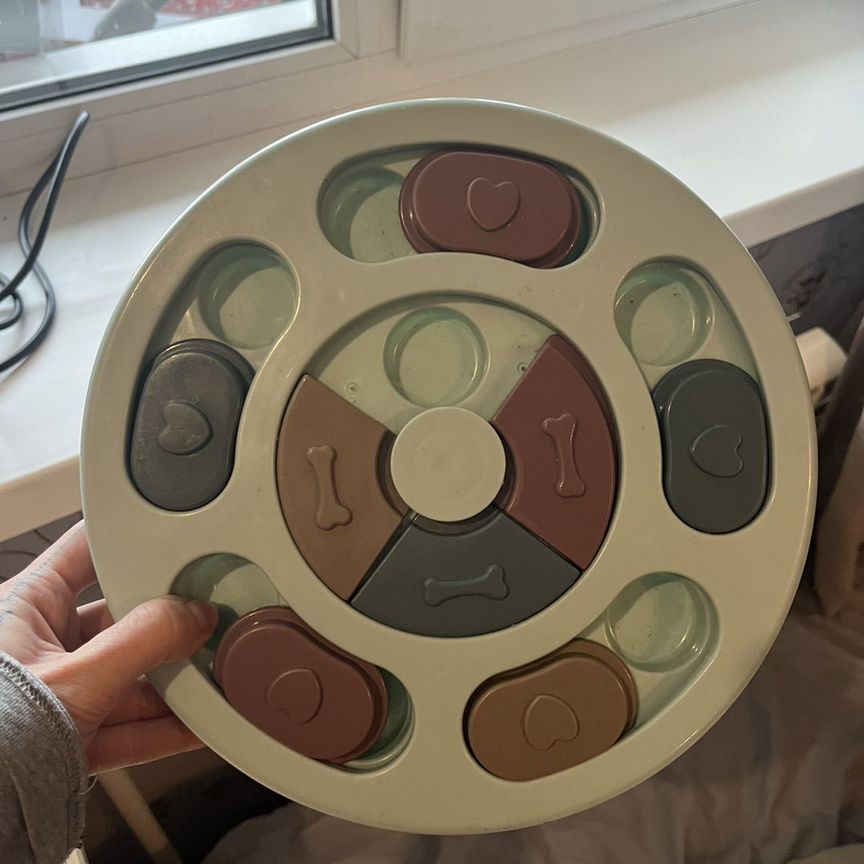 Игрушка развивающая для щенка