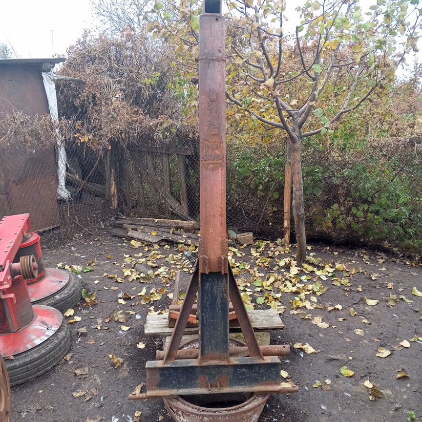 Погрузчик рулонов сена