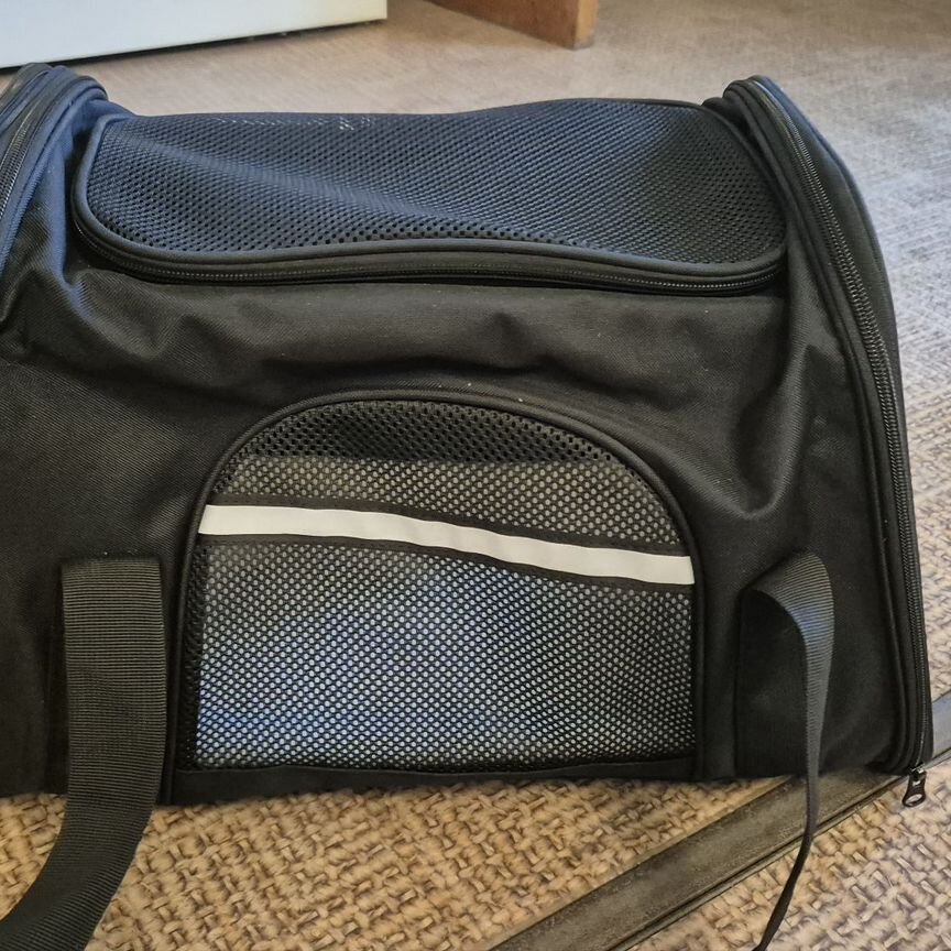 Переноска для собак мелких пород