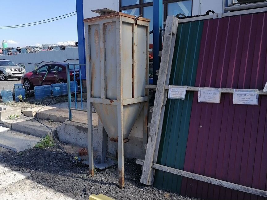 Бункер для комбикорм Б/У