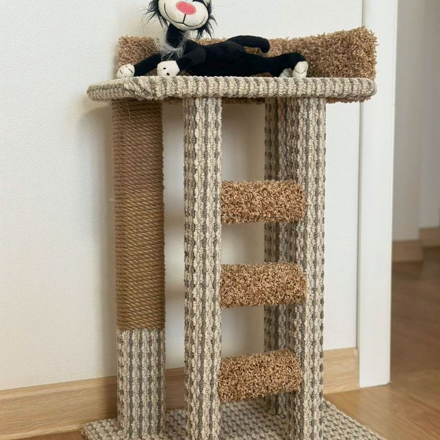 Когтеточка Новая лежанка из ковролина
