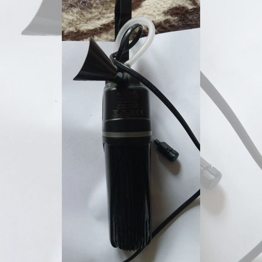 Аквариумные принадлежности и коряги