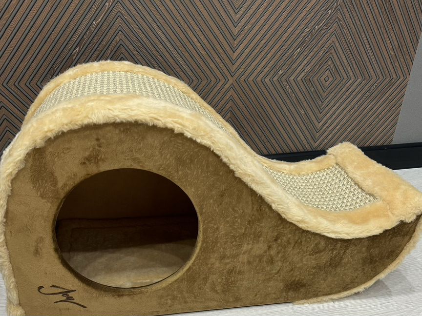 Домик С когтеточкой