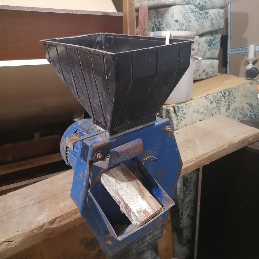 Дробилка для зерна