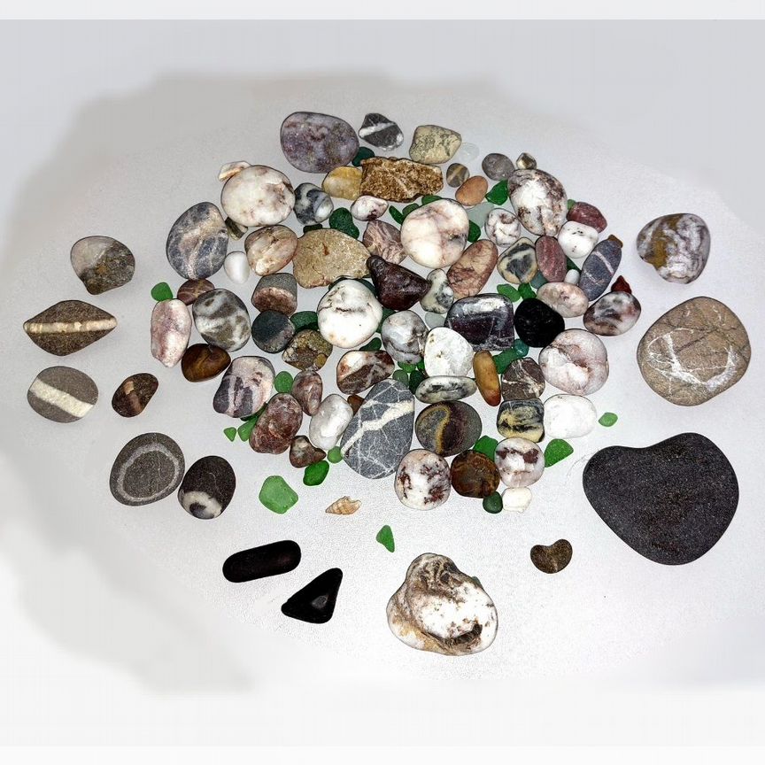 Коллекция необычных камней из Крыма