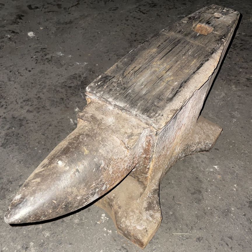 Наковальня кузнечная