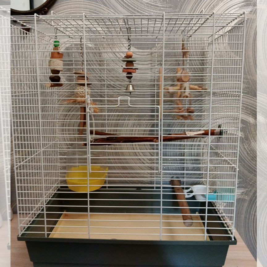 Клетка для попугая большая