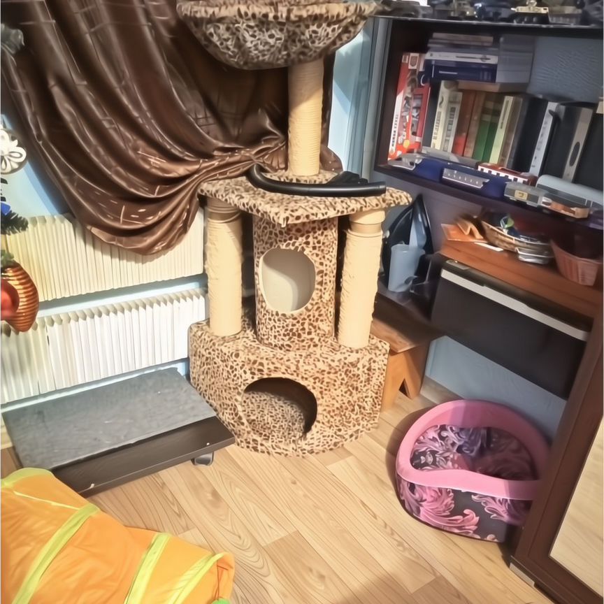 Кошачий дом с коштеточкой