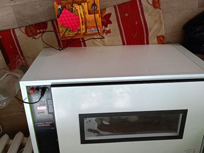 Инкубатор для яиц автоматический