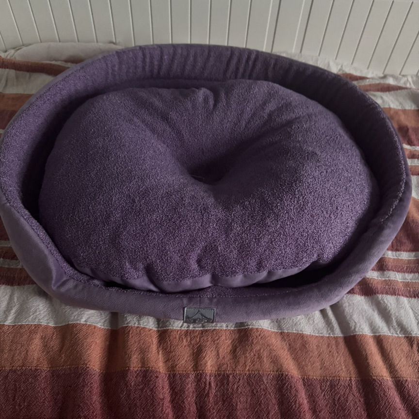 Лежанка для собаки или кошки