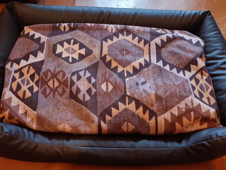 Лежанка для собаки