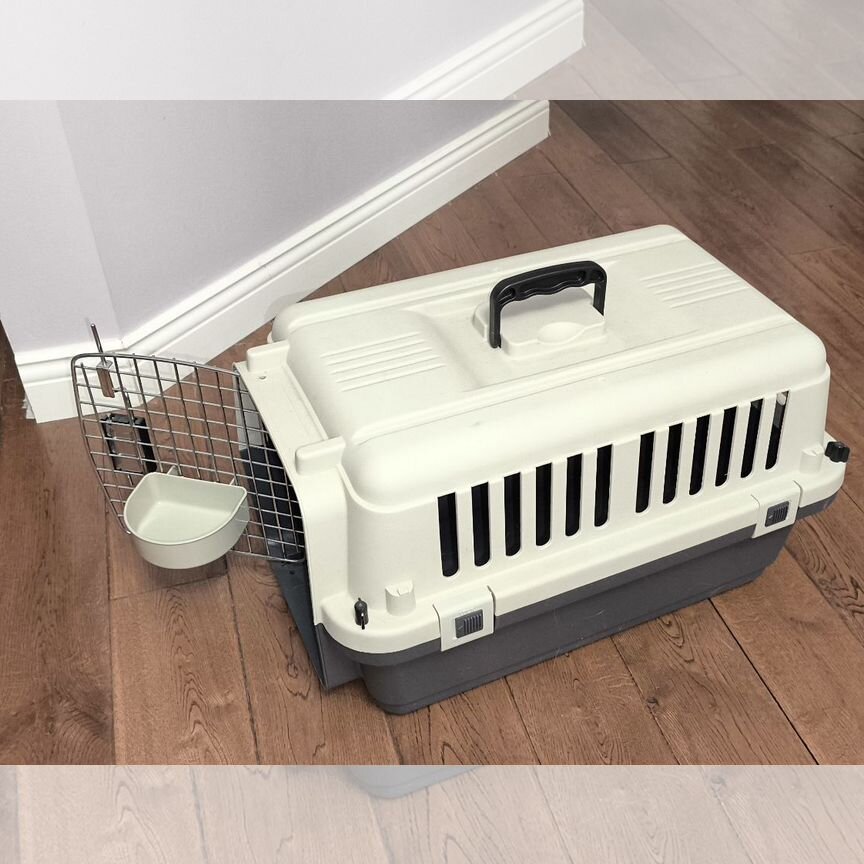 Переноска для кошек и собак пластиковая