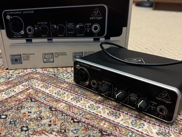Внешняя звуковая карта Behringer U-Phoria UMC22 купить в Москве ...