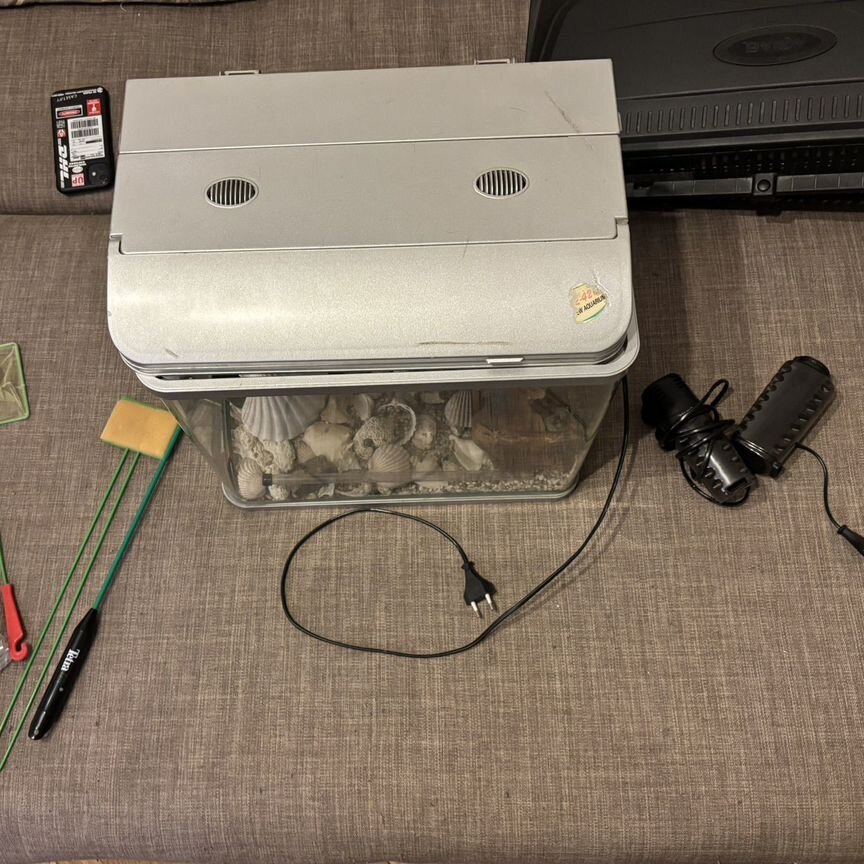 Аквариум небольшой для рыбок 40х25х35