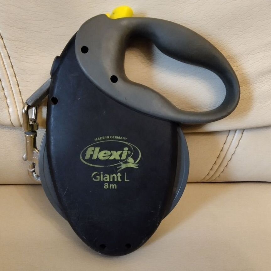 Рулетка для собак flexi giant до 50 кг 8м Германия