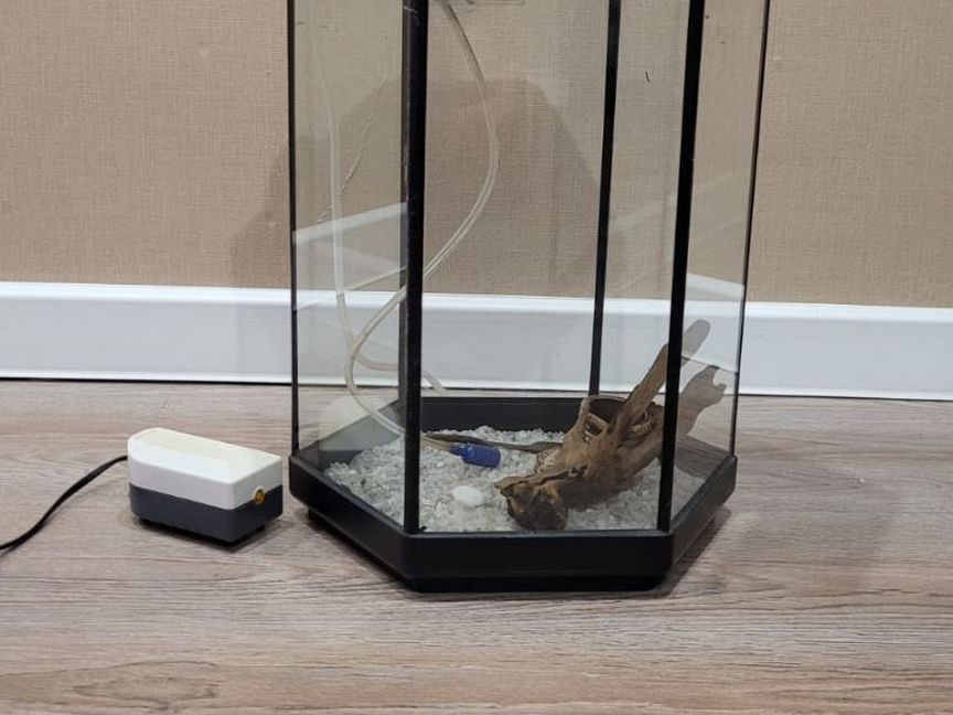 Аквариум есть воздук грунт декор