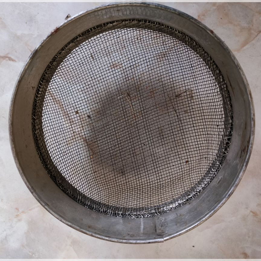 Сито для мёда Д20 см без рамки