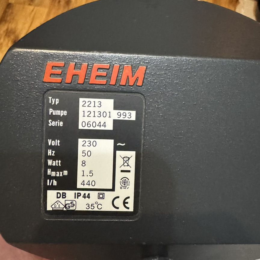 Наружный фильтр для аквариума