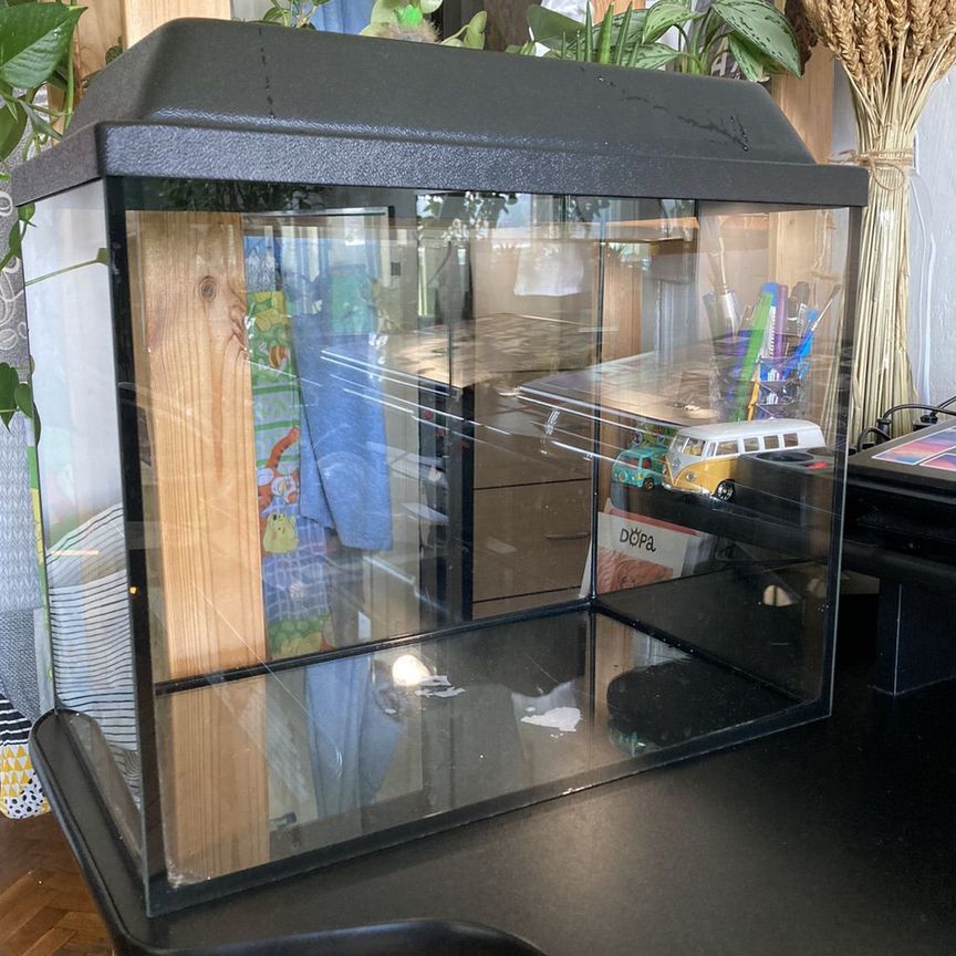 Аквариум с крышкой 35 литров