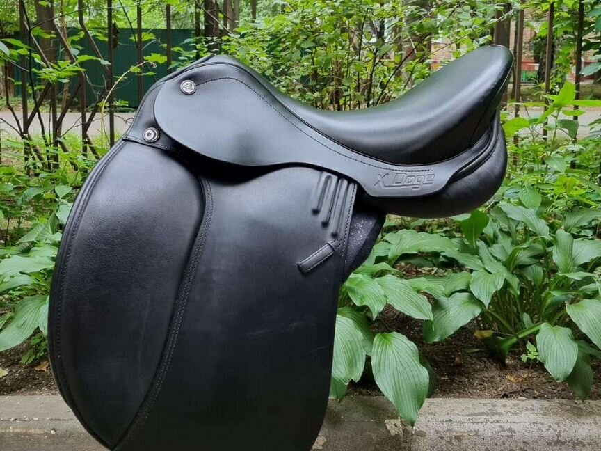 Седло выездка Prestige X-Doge 17"/32, 2020г.в