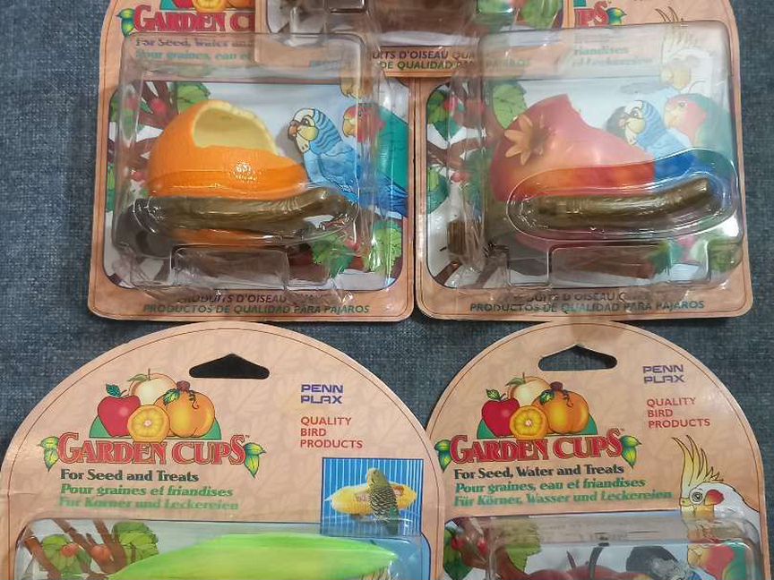 Кормушка для декоративных птиц