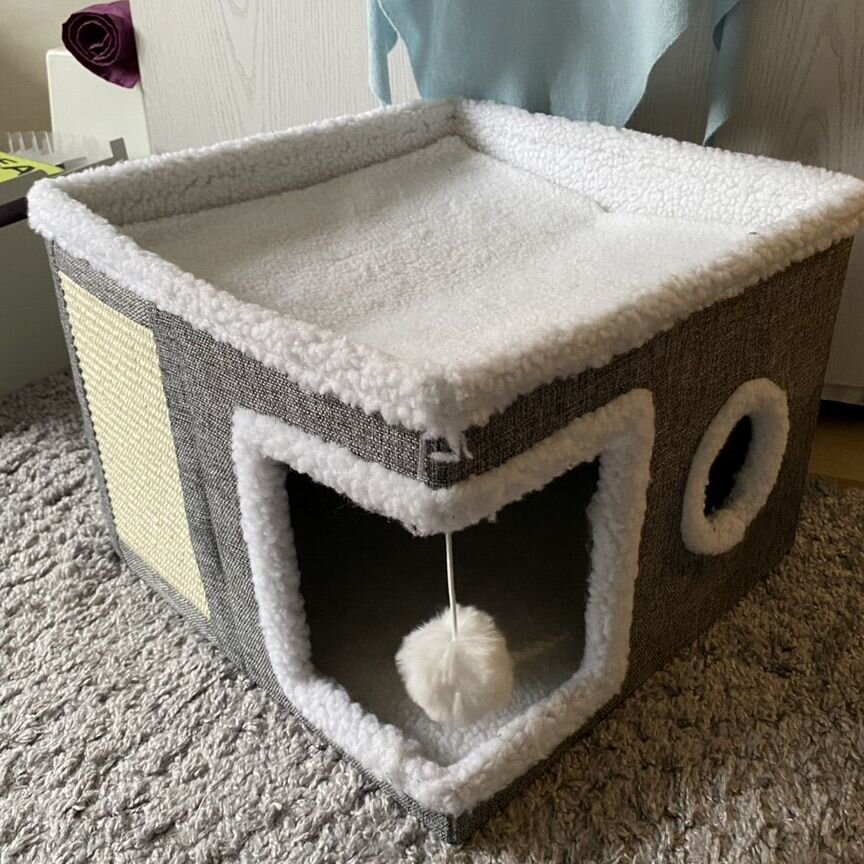 Домик для кошки с когтеточкой