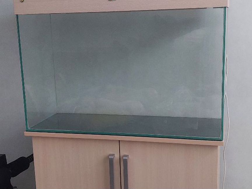 Аквариум с тумбой 120