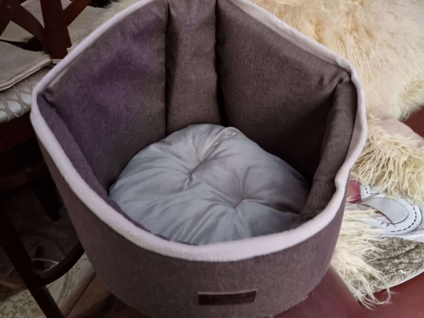 Лежанка для кошек, собак