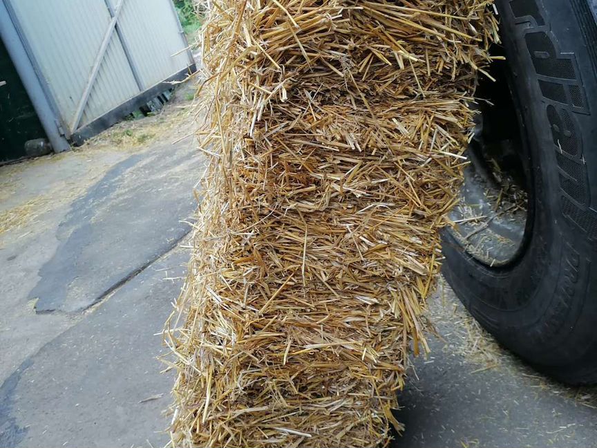 Солома в брикетах