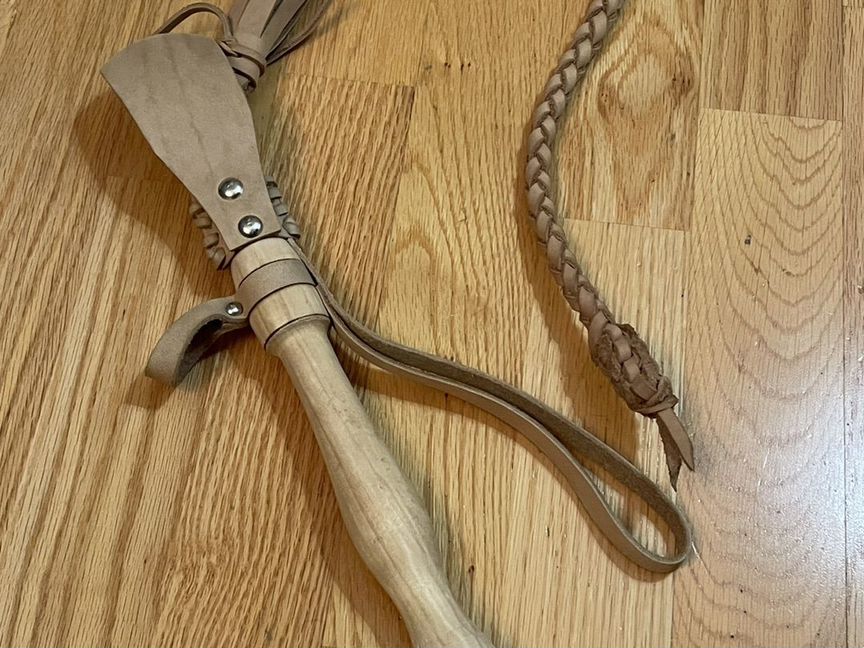 Плетка кожаная (кнут)