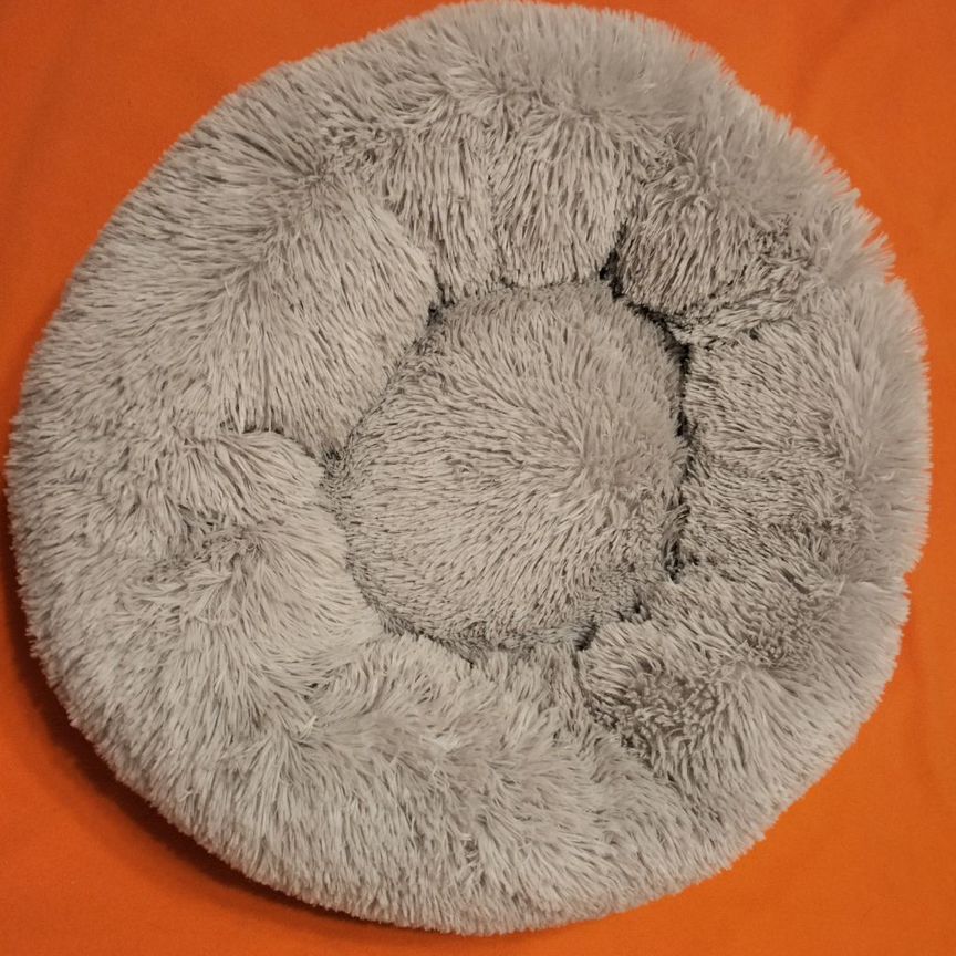 Лежанка для собак и кошек