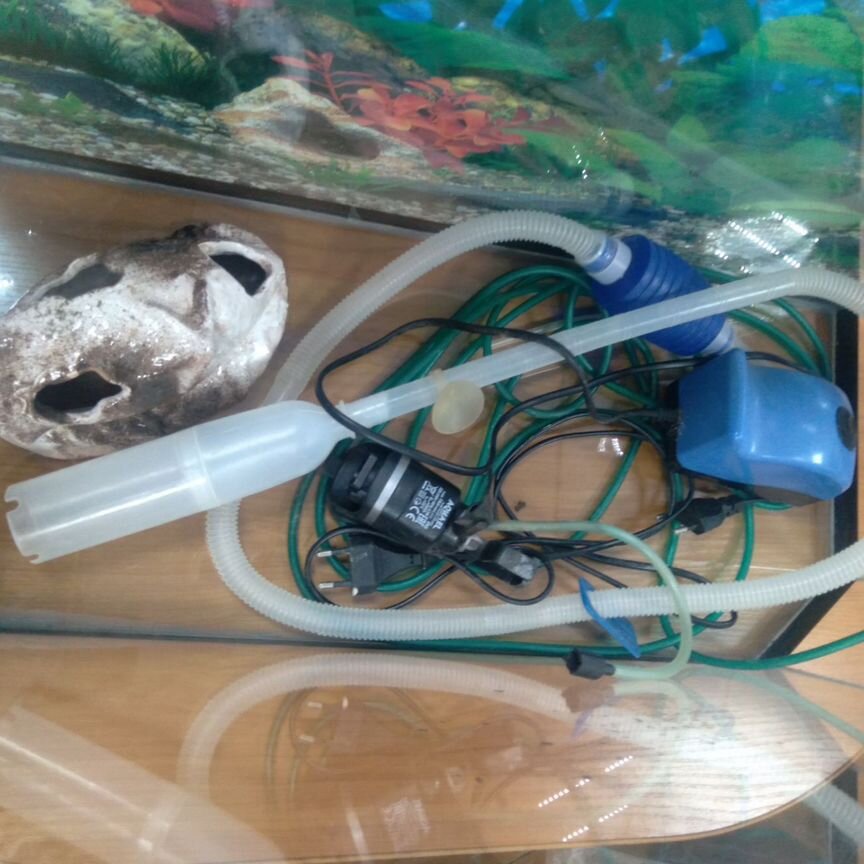 Аквариум с оборудованием