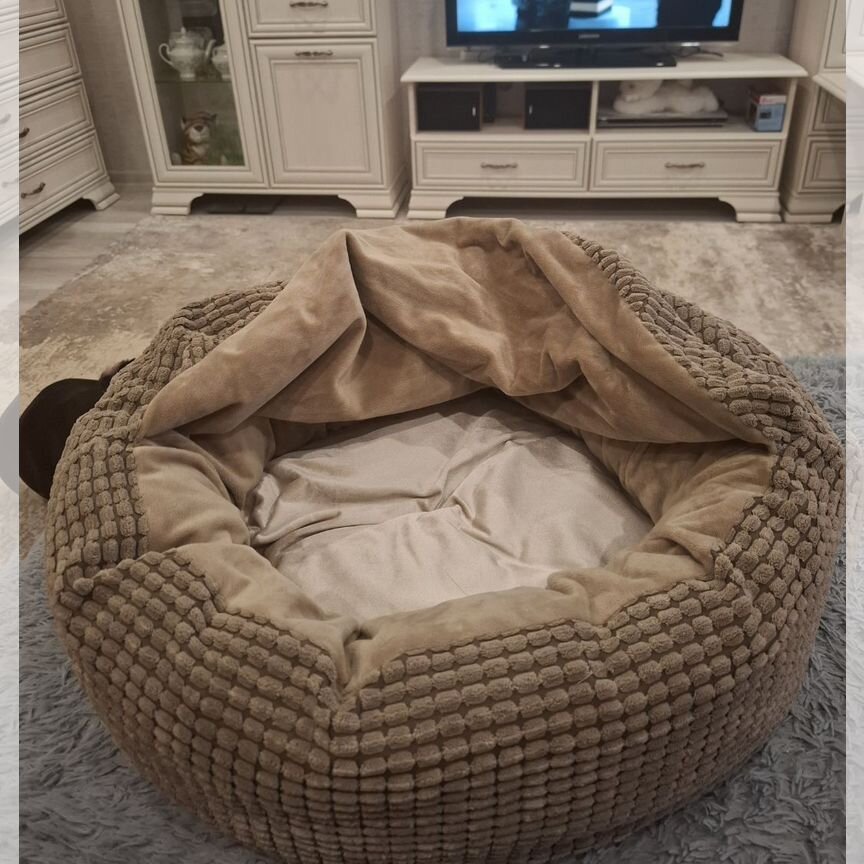 Лежанка с пологом для собаки